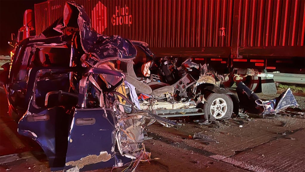 2 children, teen killed in I-65 semi crash in northwest Indiana ...