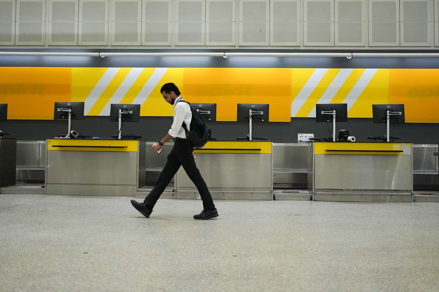 Former Spirit Airlines employees claim they're still owed pay after ...