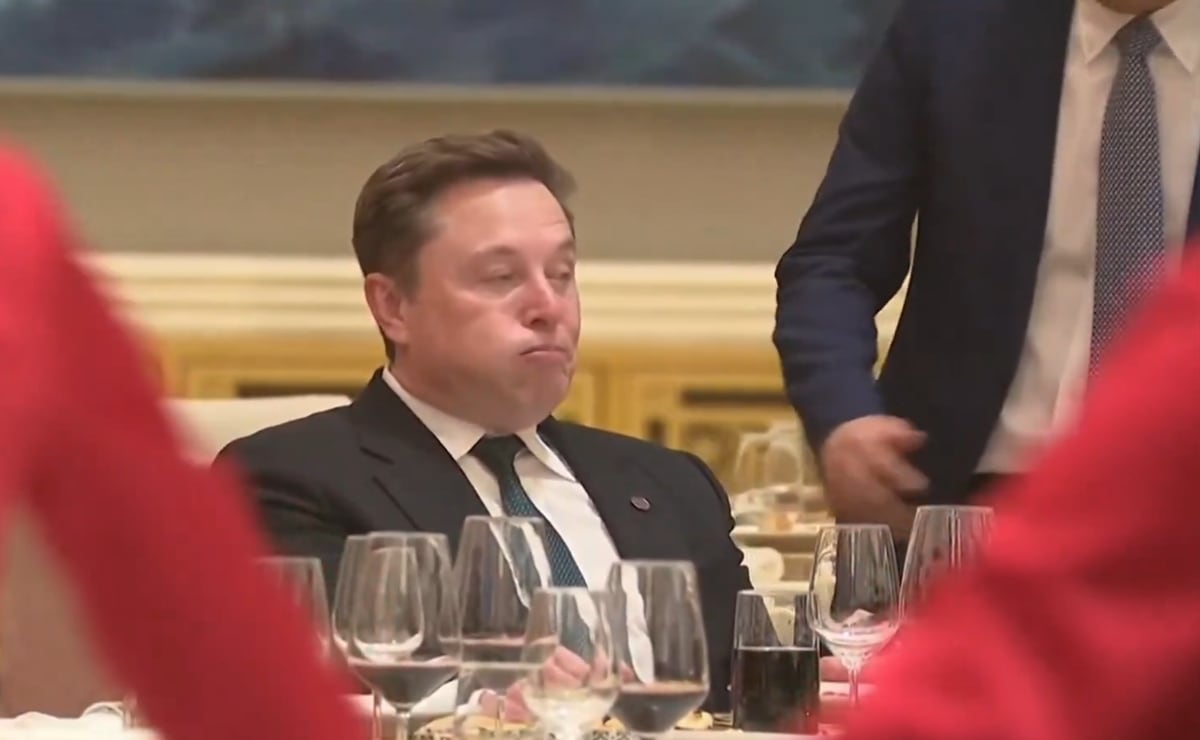 Video: Elon Musk se roba el show en China; entre muecas, selfies y el ...