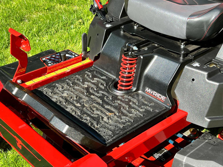 How good is Toro’s MyRide seat suspension? It kept my sore back from ...