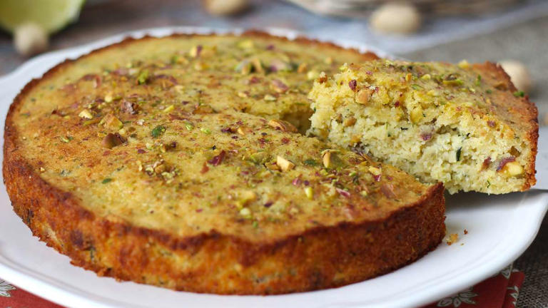 The surprising ingredient pro bakers use to make cakes ultra-light ...