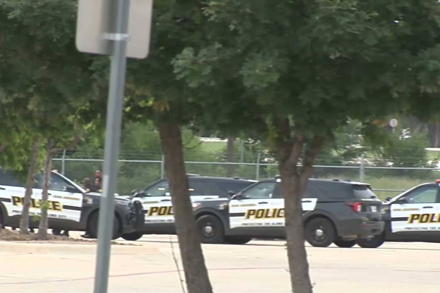2 Children Found Dead In Burning Vehicle In San Antonio Mother Arrested
