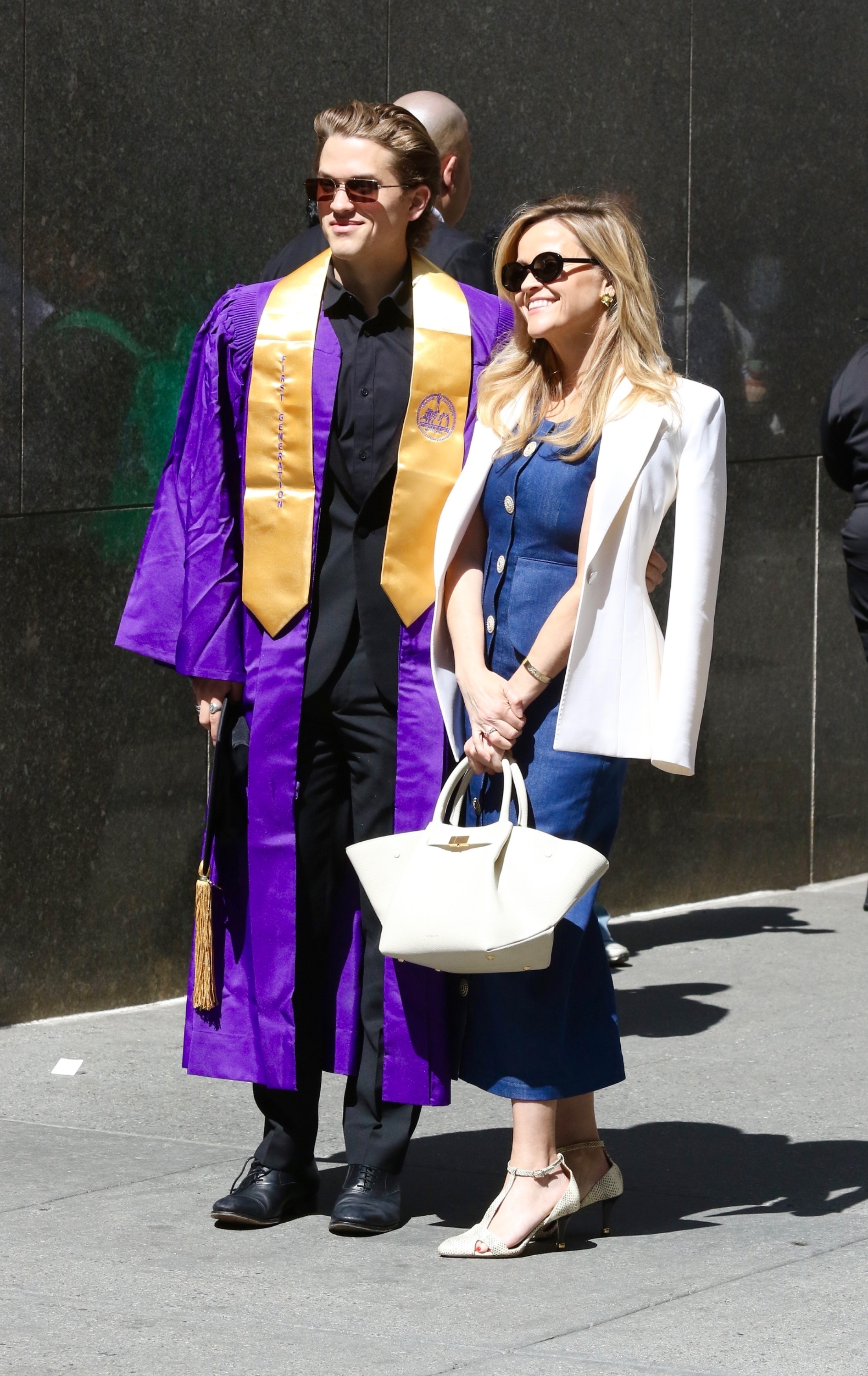 Exes Reese Witherspoon and Ryan Phillippe reunite at son Deacon’s ...