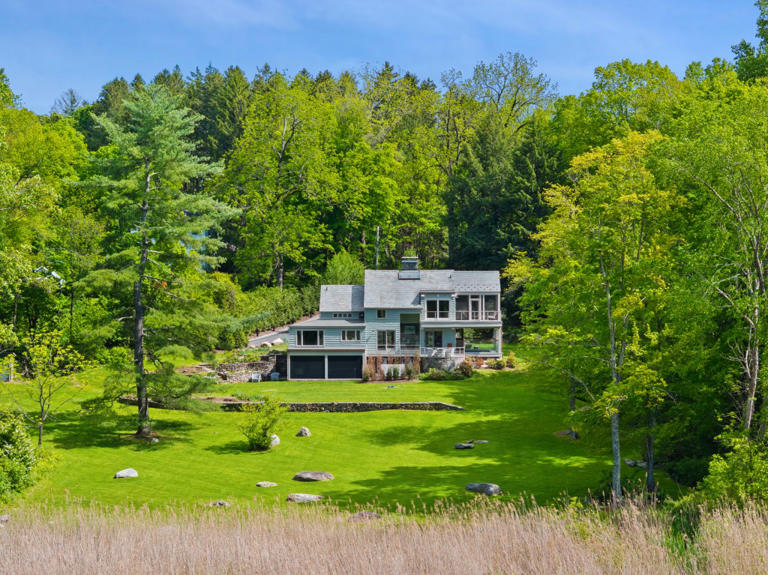 Pete Davidson loses whopping $400K on home sale, while slashing $1.2M ...