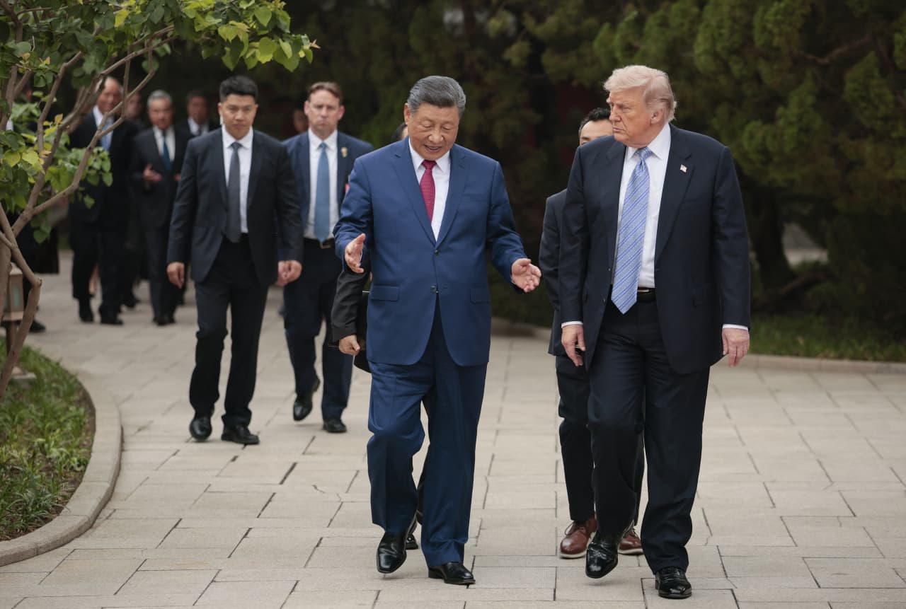 Trump-Xi summit ends with few breakthroughs. Chinese stocks emerge the ...