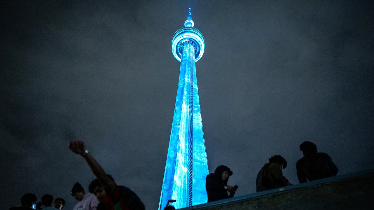 Themoment Drake Got Them To Freeze The Cn Tower