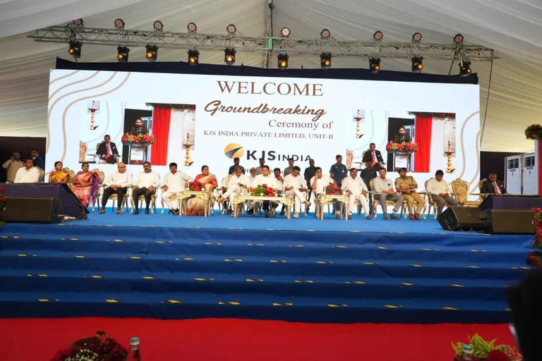 Min lays foundation stone for ₹651cr mfg unit