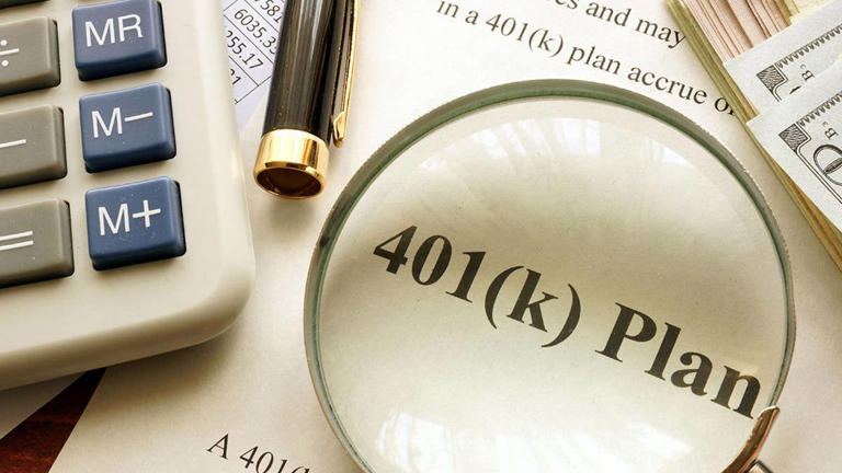 Dave Ramsey sounds powerful alarm on 401(k)s, Roth IRAs