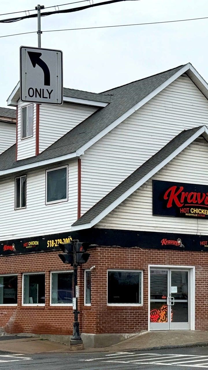 Kravin hot chicken opening next week in Troy