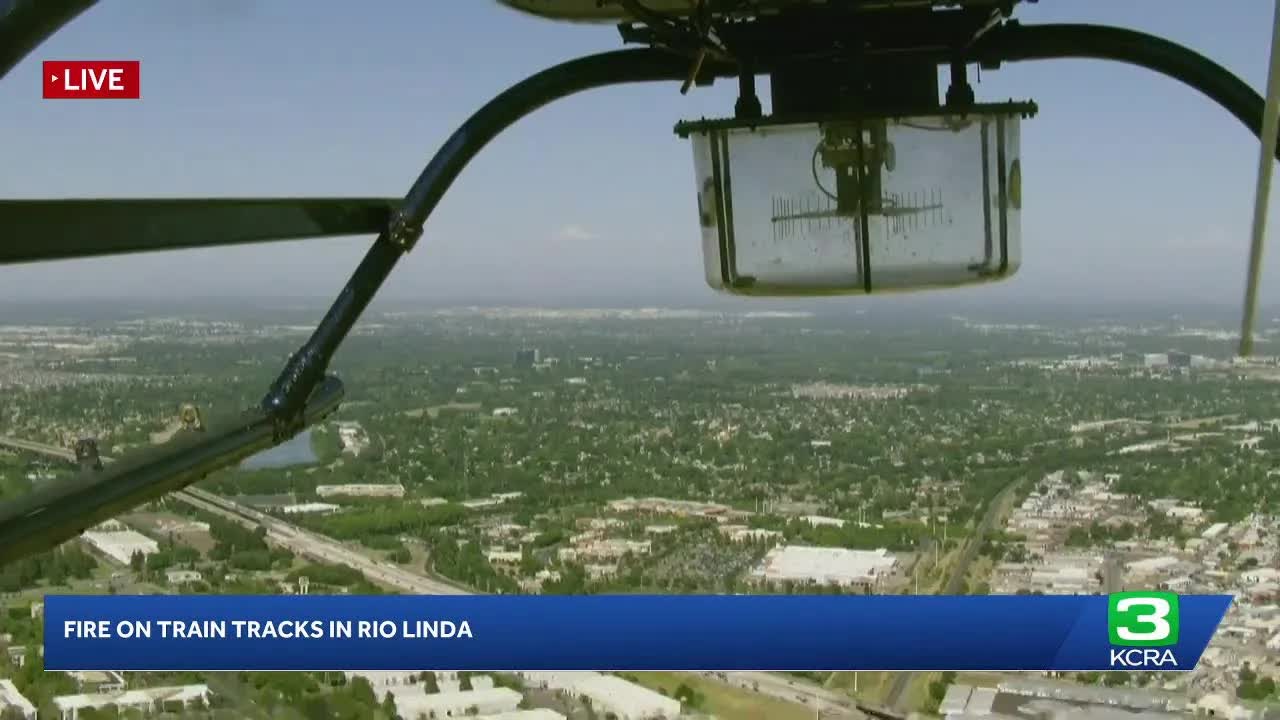 Live | LiveCopter 3 is over a fire on train tracks in Rio Linda