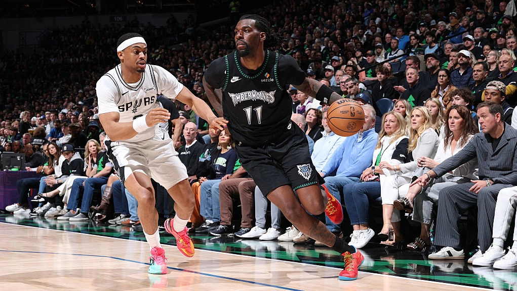 Naz Reid's rise fuels Timberwolves' Game 6 lineup debate