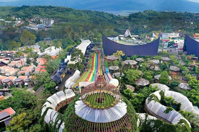 15 tempat wisata di Semarang yang lagi hits dan harganya