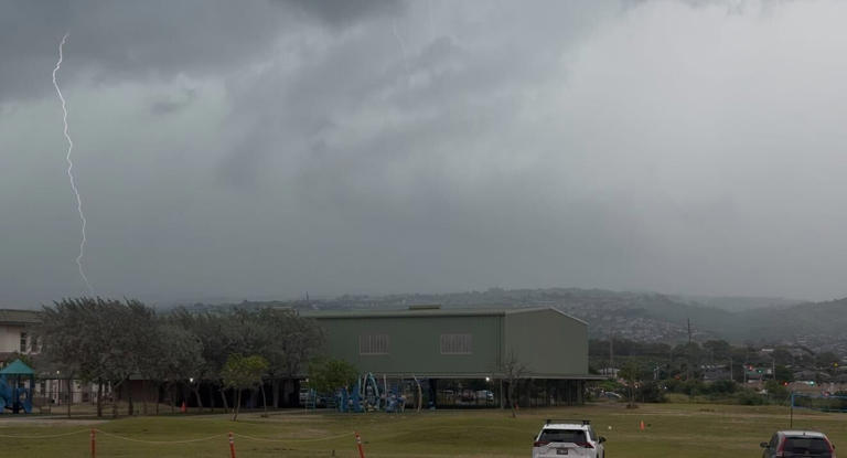 Storms trigger road closures, flight delays, and power outages across Oahu