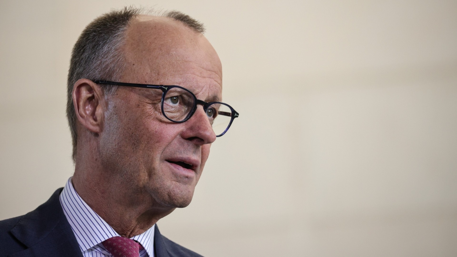 German leader warns he wouldn’t tell his kids to move to the US