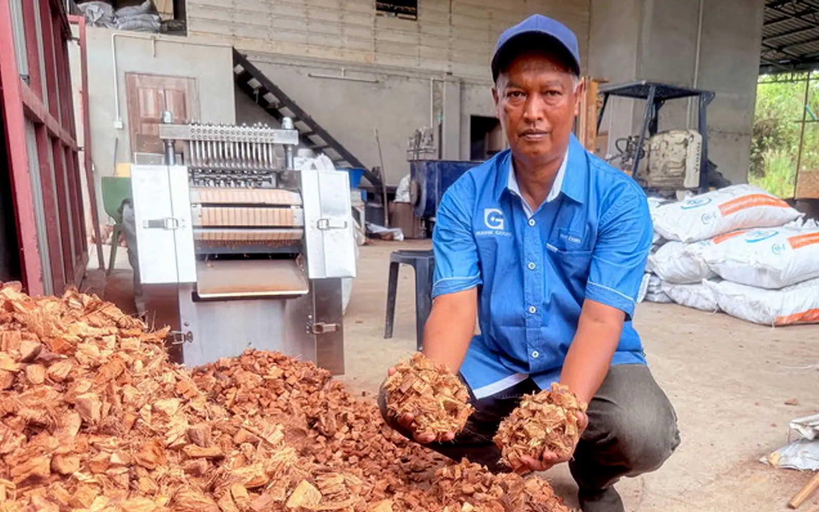 From waste to gardening gold: Wan Zamri’s husk-y venture