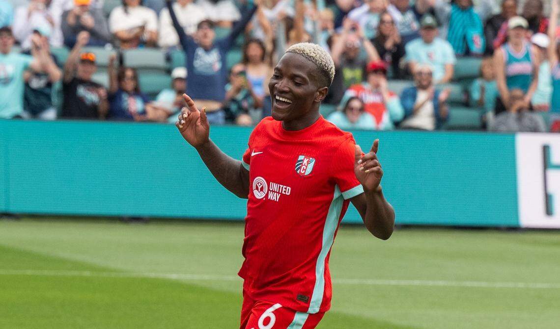 Make it 5 goals in 2 games for superstar KC Current forward Temwa Chawinga