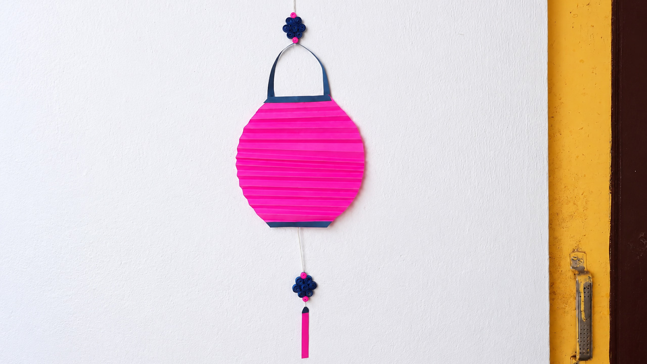 Easy DIY festive decorations using simple paper techniques