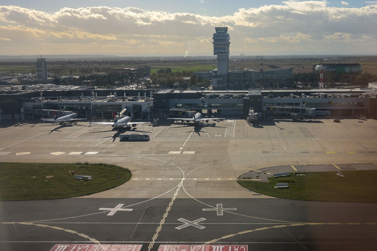 Rauch an Bord: Flugzeug nach München legt Notstopp ein
