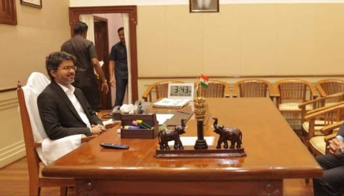 Caught on camera: Why CM Vijay ditched decades-old white towel ...