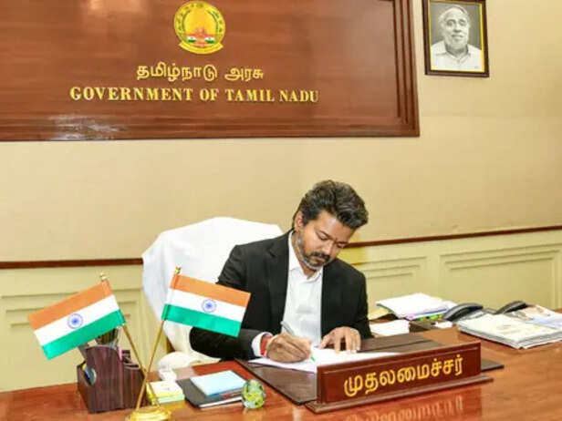 Why Vijay removed the white towel from his chair