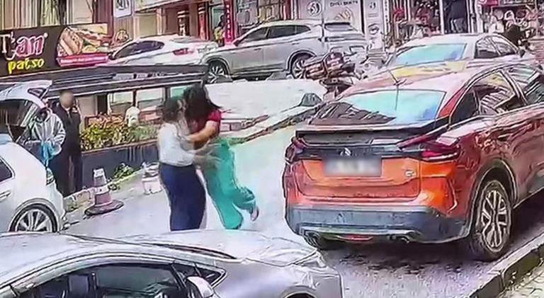 İstanbul’da şoke eden olay: Trafikte kafa atan fenomene 180 bin TL ceza