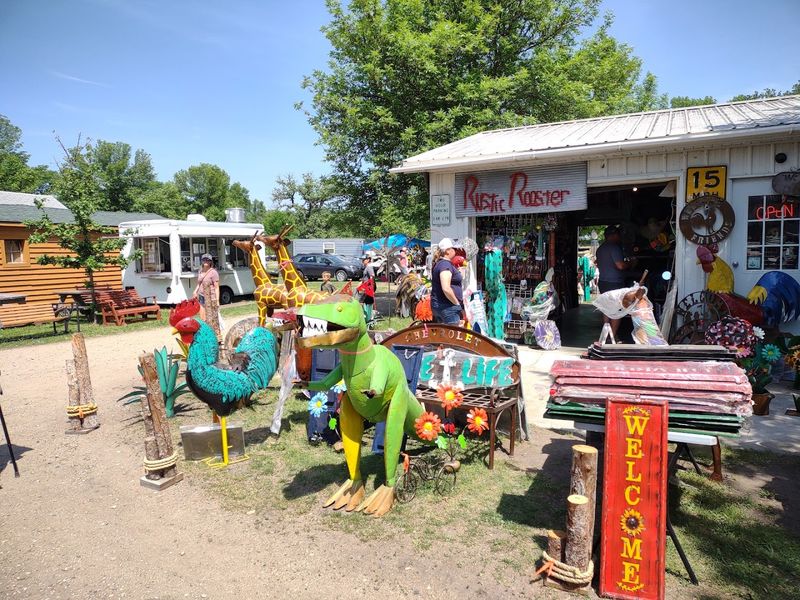 The small Minnesota town that turns into a massive flea market every Sunday