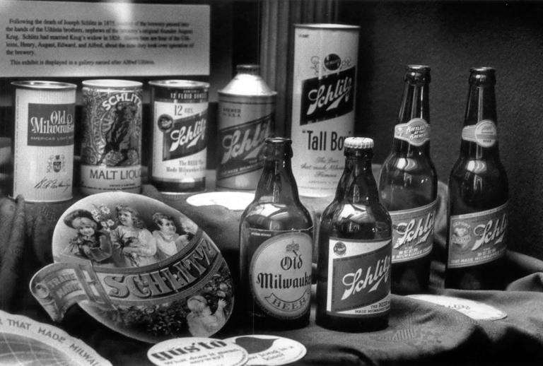 Last call: Wolski's Tavern to serve its final keg of Schlitz on June 6
