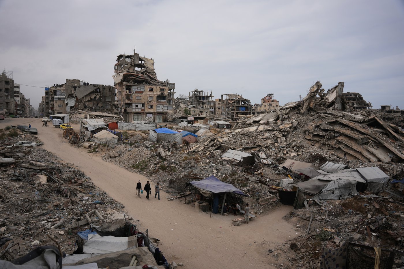 Former senior Canadian diplomats urge Ottawa to impose 'robust ...