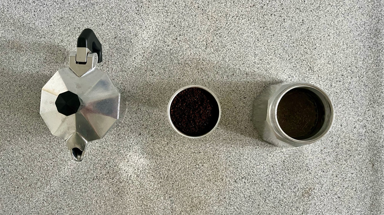 How to make a creamy latte at home with just a moka pot