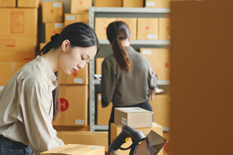 Workplace implements AI-powered cameras to track employee's every move ...