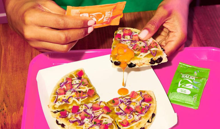 Taco Bell expanding its Mexican Pizza lineup with a new flavor