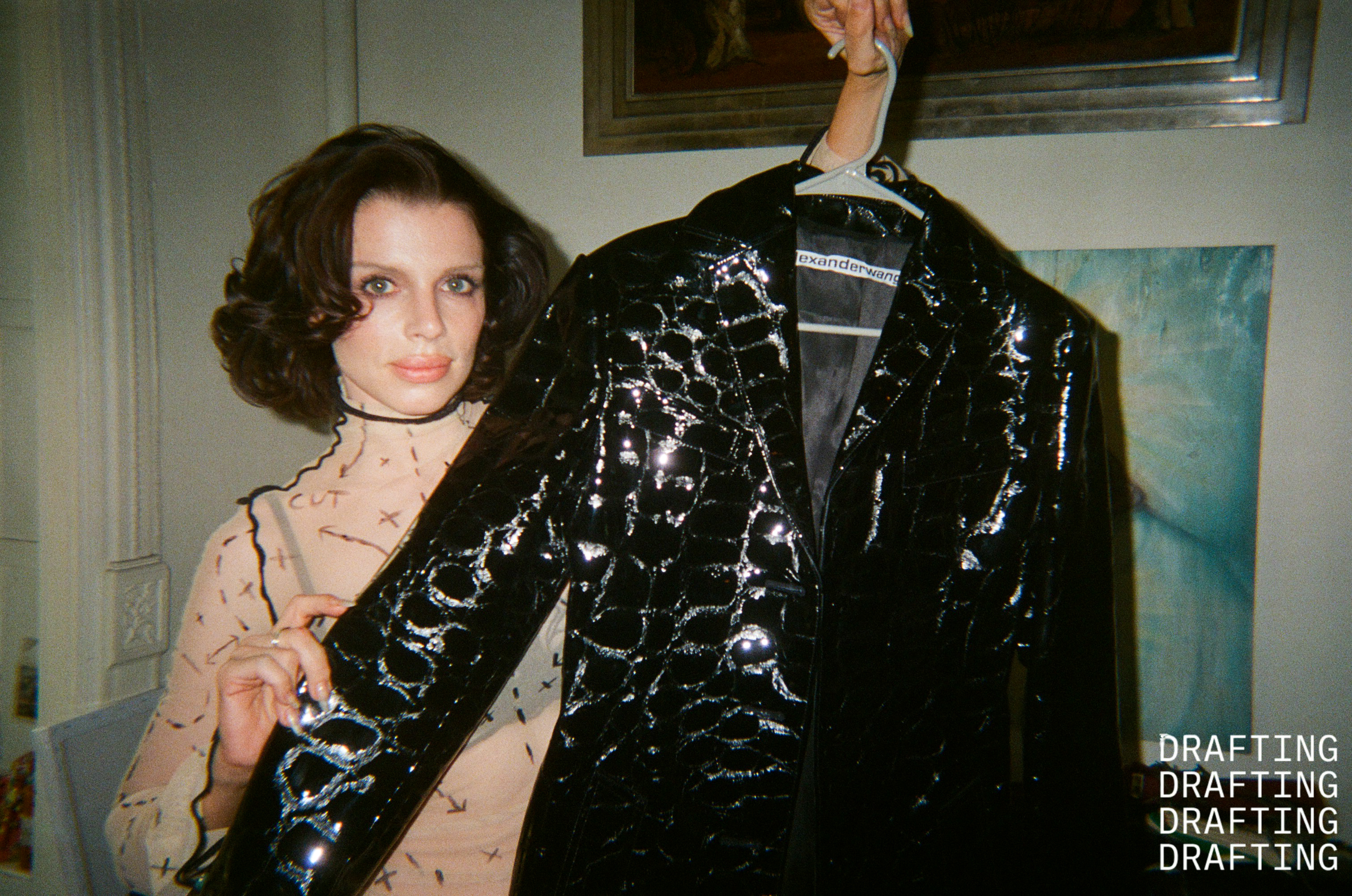 Julia Fox talks stoop sale, plastic surgery, looksmaxxing and shoplifting