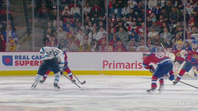 Liam Lefebvre scores to get Chicoutimi back in it