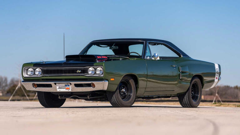 10 big-block muscle cars climbing in value right now