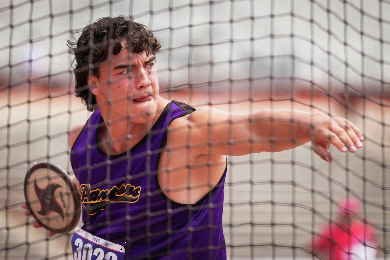 UIL track and field meet: Central Texan earns 2 gold medals, sets 2 ...
