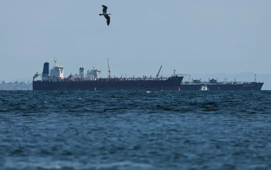 TSX drops as oil surge and inflation fears rattle markets