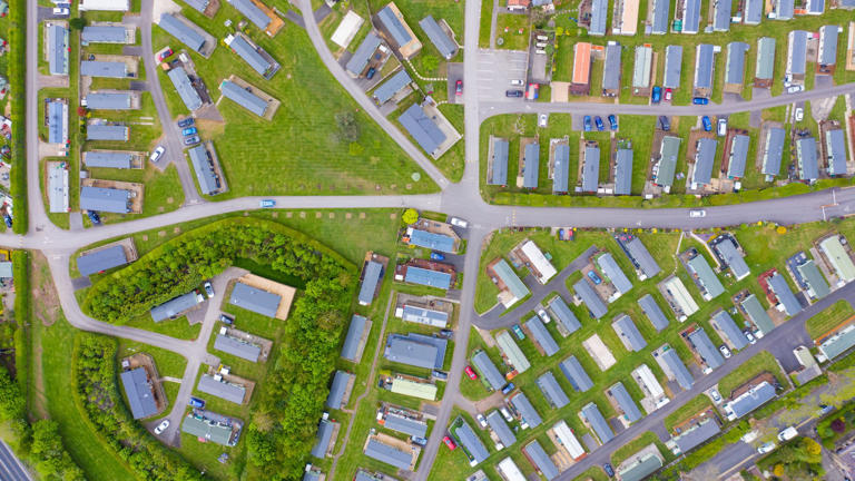 200 families forced out as Florida trailer park closes for 'affordable ...