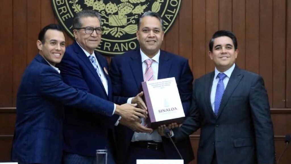 Gerardo Mérida Sánchez, Rubén Rocha y los ocho funcionarios y ...