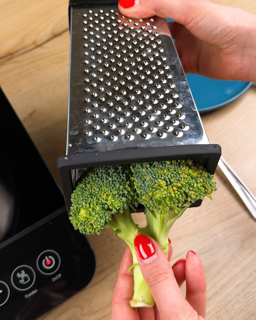 Cómo hacer al vapor el brócoli con un rallador y cero estrés 😌🥦