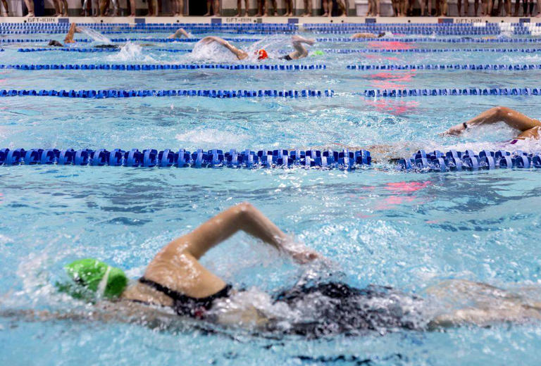 Keller ISD swimmers, parents criticize school leaders after natatorium ...