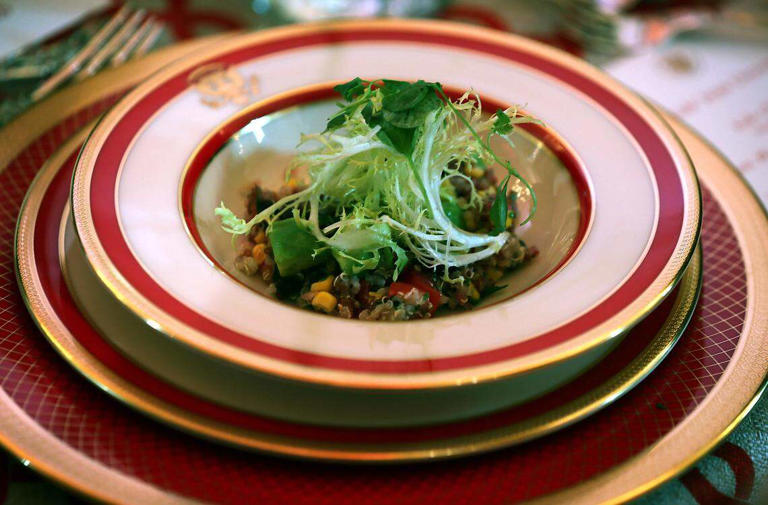 Healthy quinoa bowl recipes to keep you feeling light and energized ...