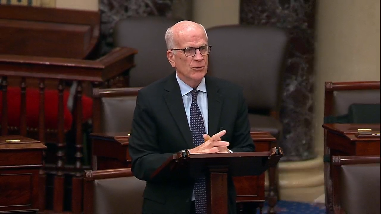 'I am absolutely mystified': Peter Welch shames Trump admin pulling ...