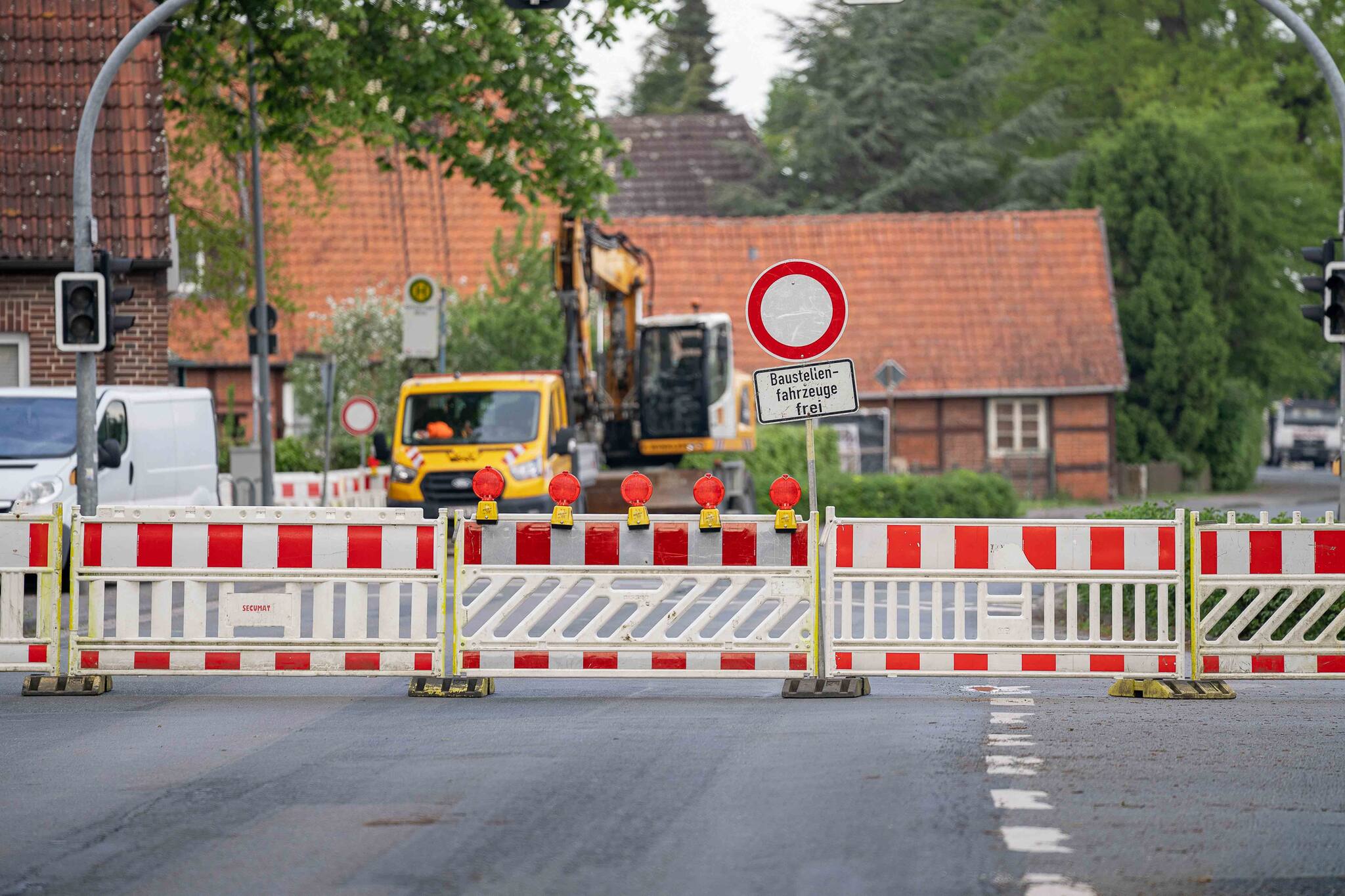 L351 in Schweringen gesperrt: Industriegebiet bleibt erreichbar