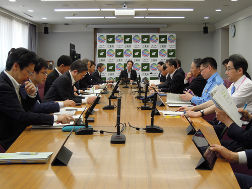 補正予算の編成を指示 中東情勢緊迫化で三重県知事