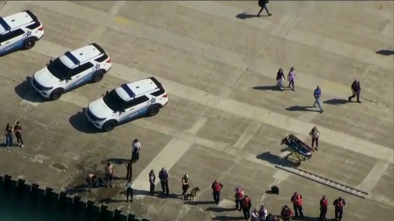Male body found in water in Chicago
