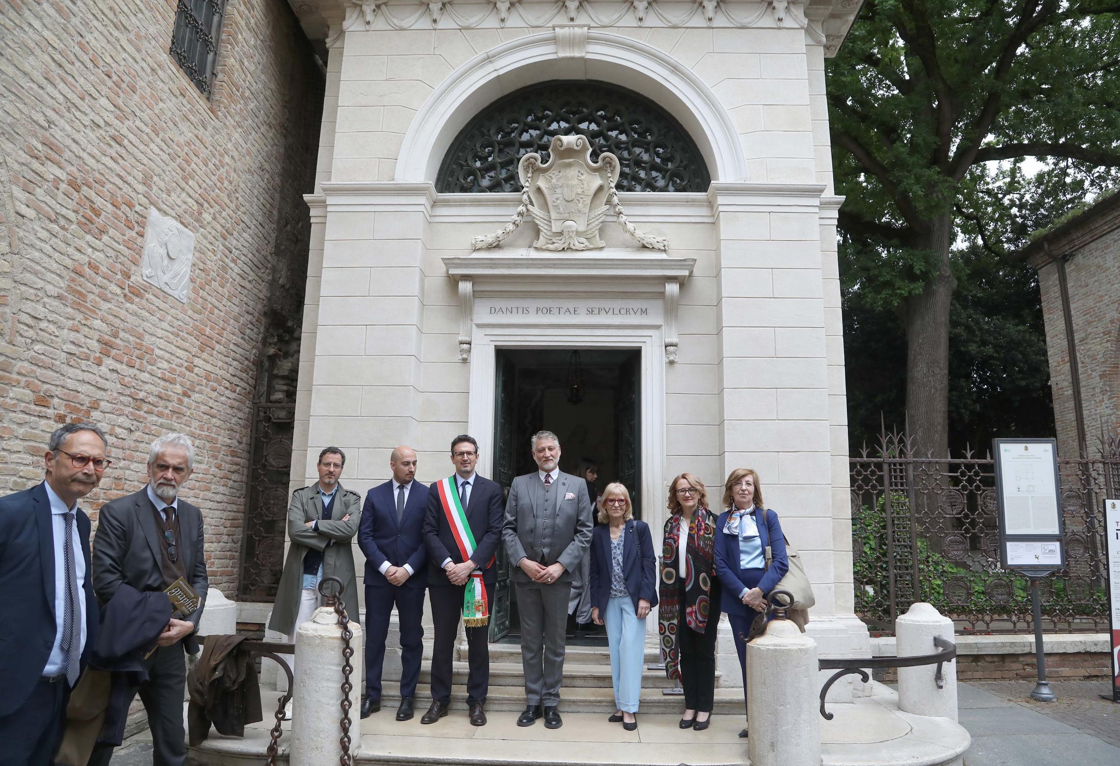 Tour ravennate per il ministro Giuli: "Sono grato e ammirato di così ...