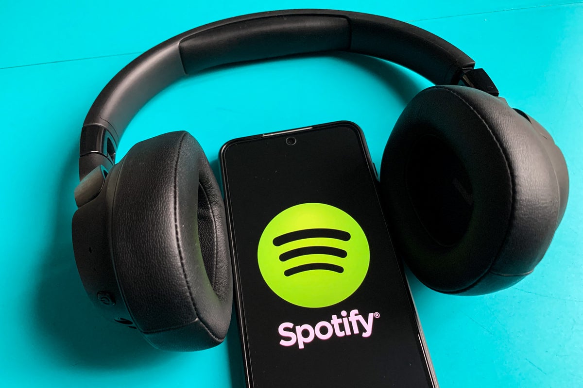 Spotify users tear apart 'beyond awful' logo update
