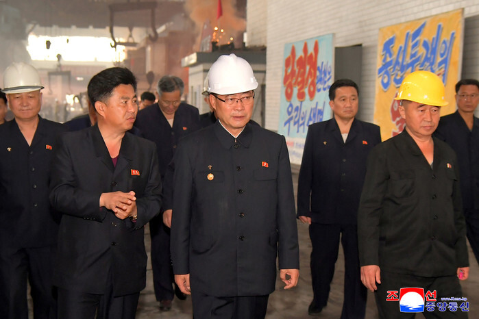N Korean premier's on-site inspection