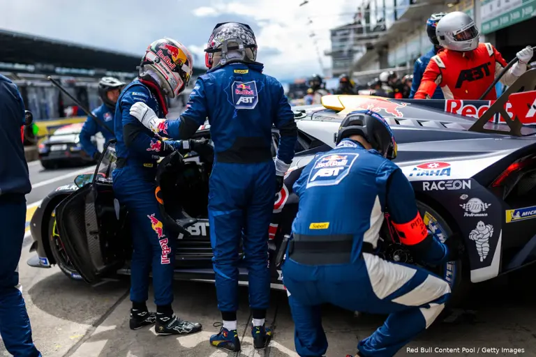 F1 in het kort | Albon kan niet meedoen aan de sprintkwalificatie