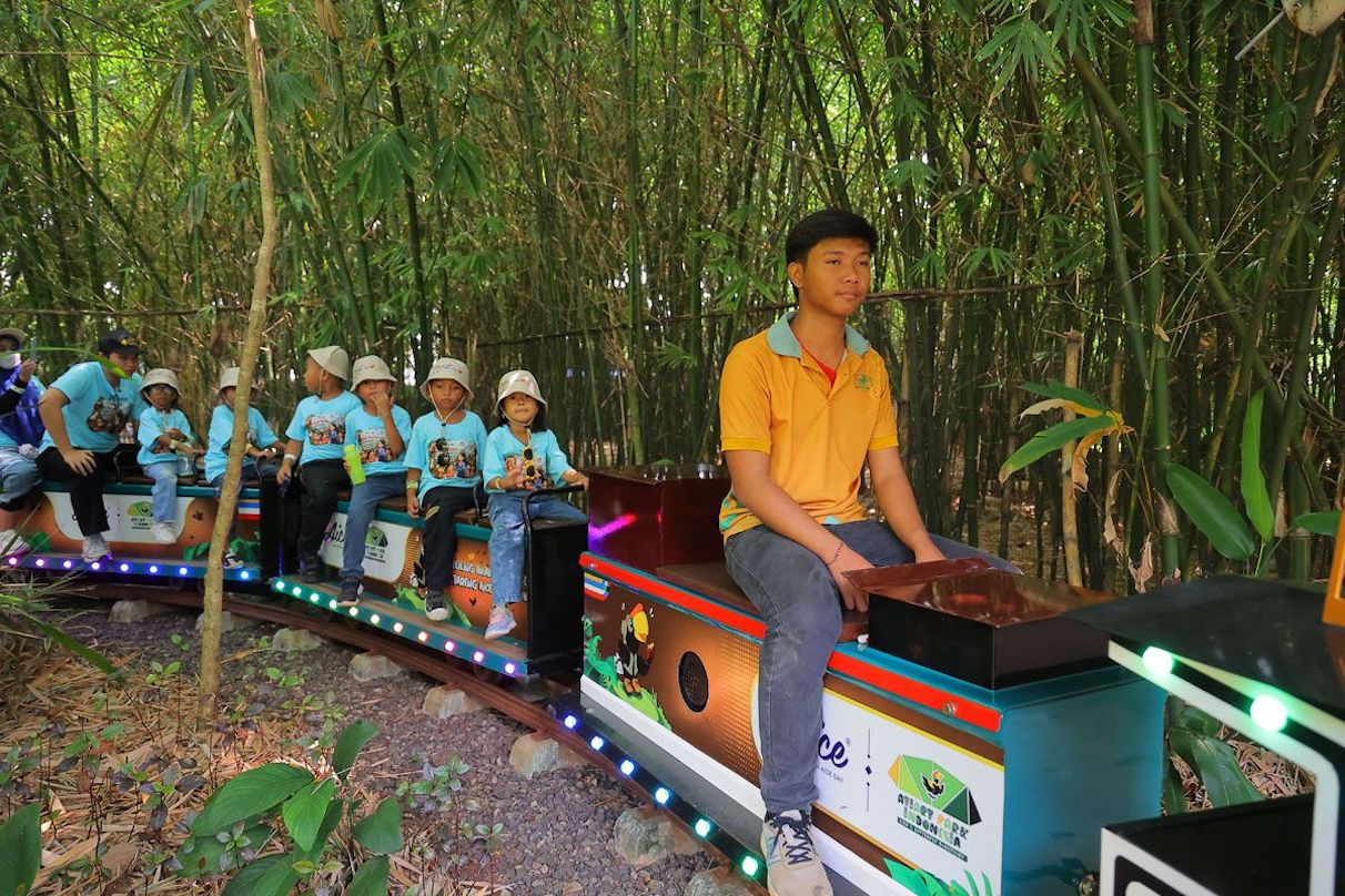 Kak Rara CSR PIK2 ajak PAUD dari Teluknaga belajar di Aviary Park, seru ...